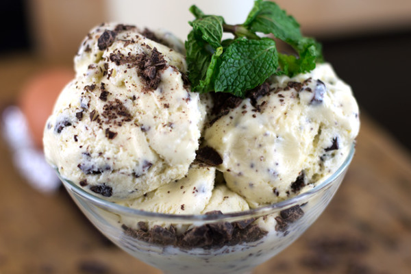 Fresh Mint Ice Cream with Chopped Chocolate|Cooking Divine
